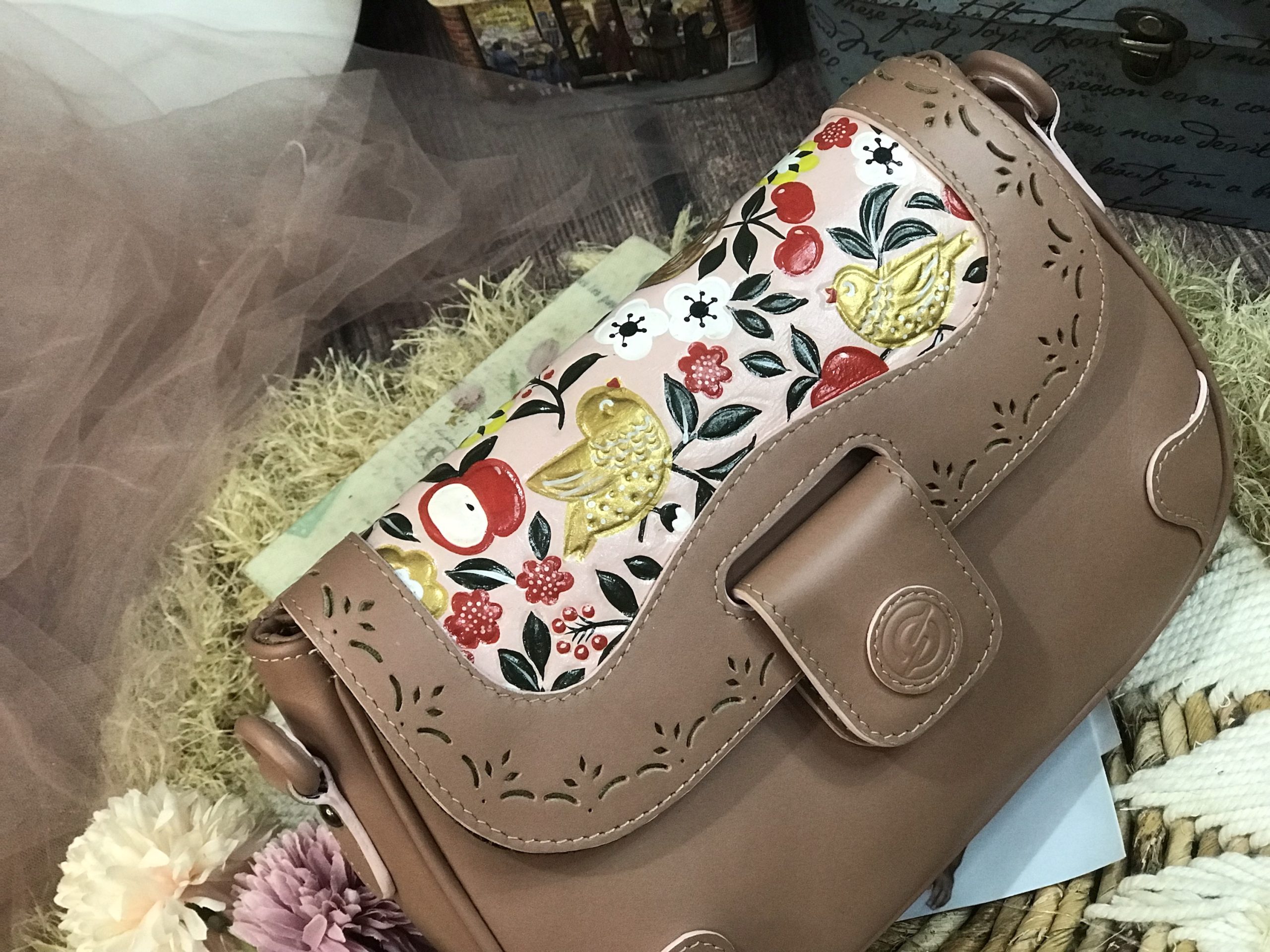 Small palupi singing bird carving series (pink) - Sewstories